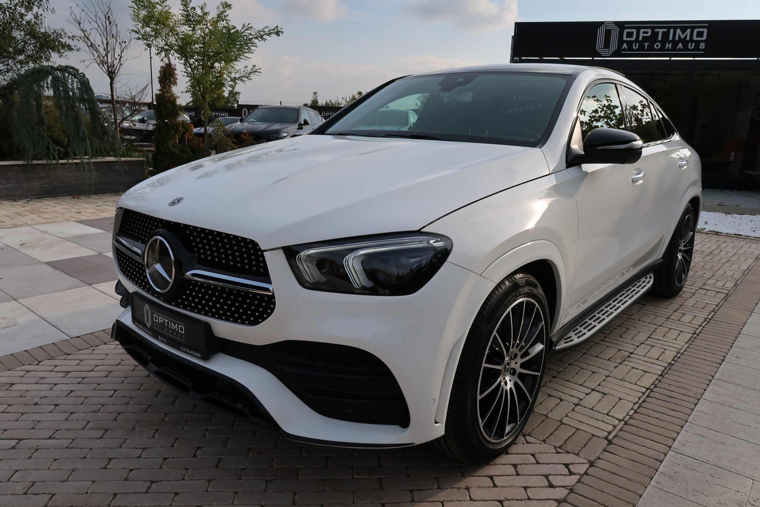 10.2020 GLE 350 D 4MATIC Coupe, AMG Line - Optimo Autohaus