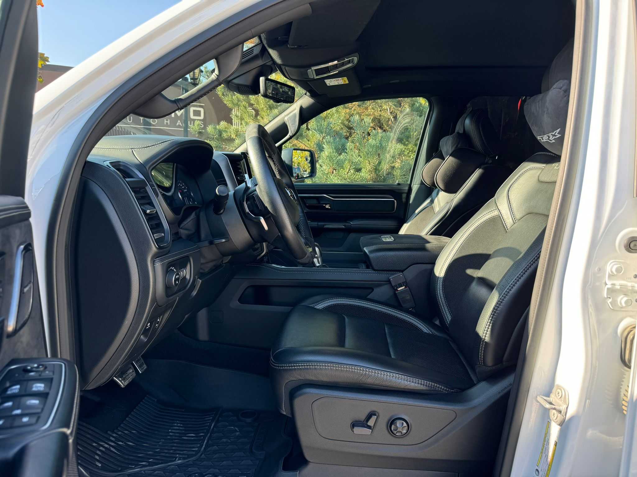 2022 Dodge RAM 1500 TRX 6.2 HEMI V8 engine with supercharging 702hp ...