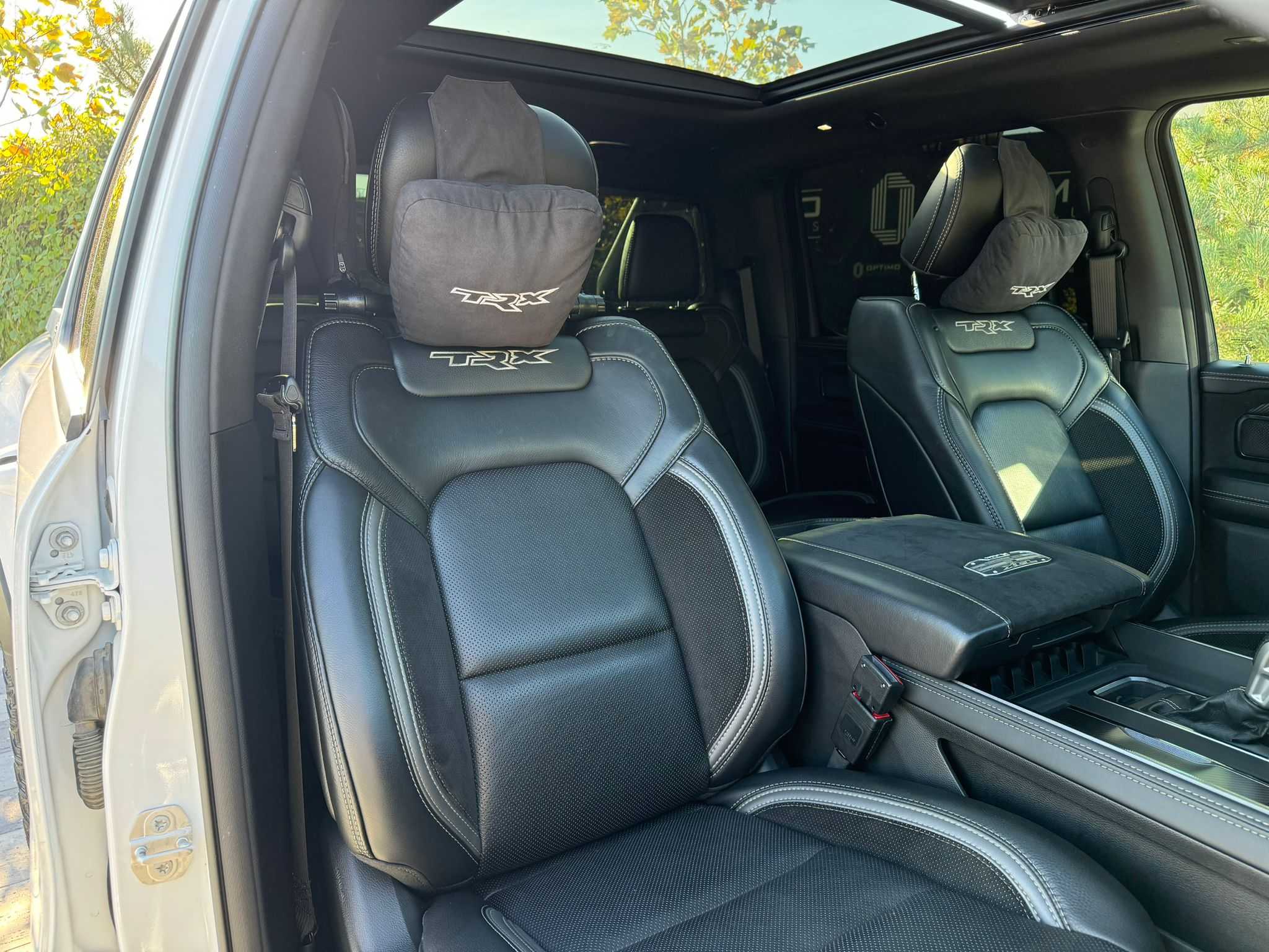 2022 Dodge RAM 1500 TRX 6.2 HEMI V8 engine with supercharging 702hp ...