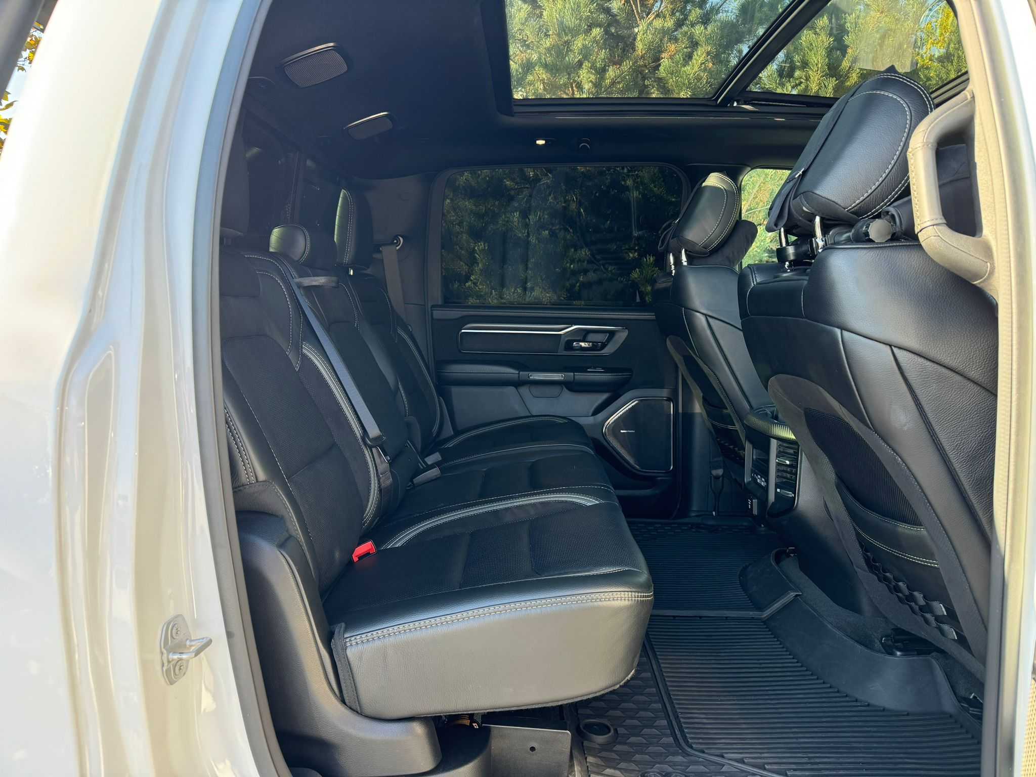 2022 Dodge RAM 1500 TRX 6.2 HEMI V8 engine with supercharging 702hp ...